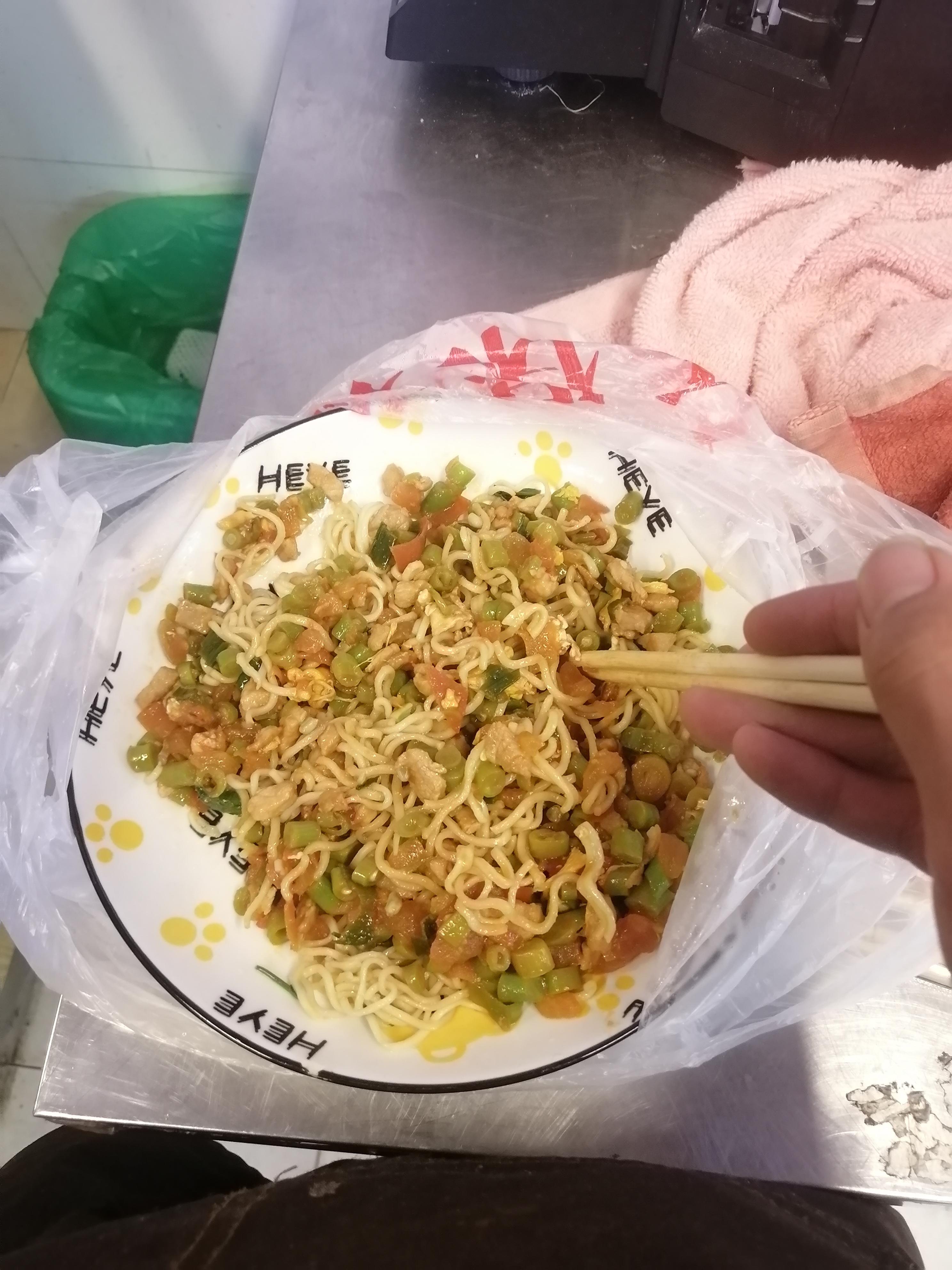 深圳打工第三天，这一... - Sunlit的动态 - TapTap